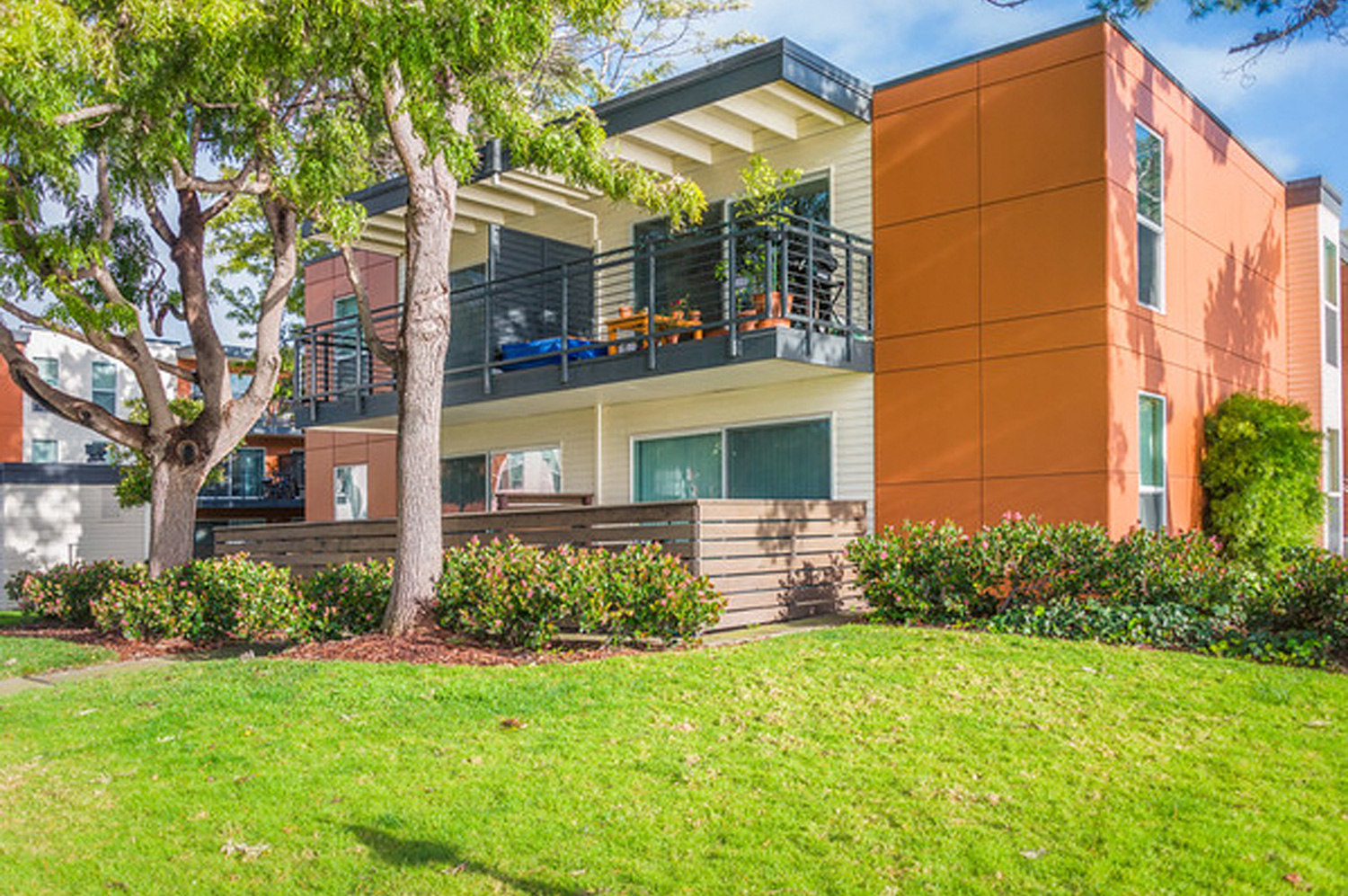 WatersEdge_01 - RSS Architecture